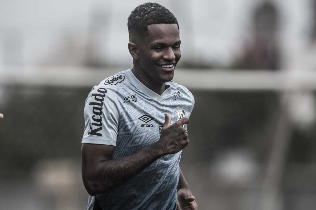 Jornal português destaca olhar do Benfica para jovem promessa ...